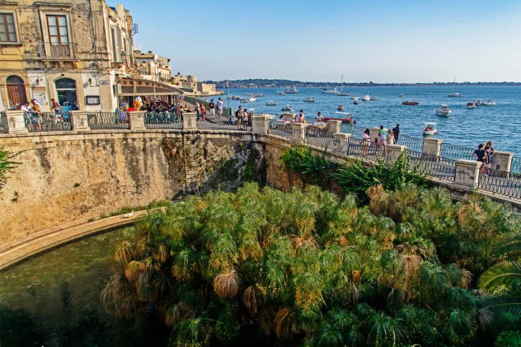 Fonte Aretusa tra storia e mito a Ortigia - Viaggio in Sicilia